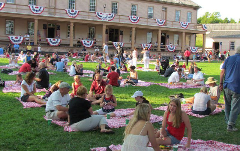 Picnicking at Fort Holmes