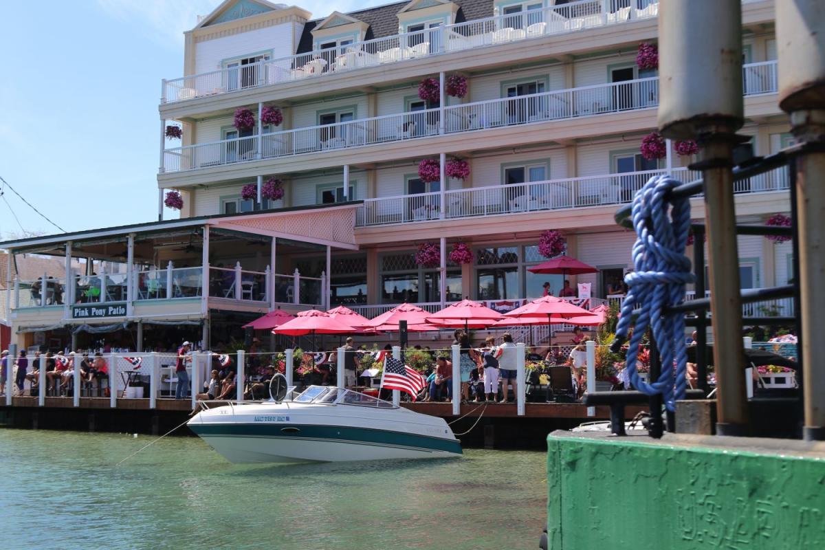 Chippewa Hotel Waterfront