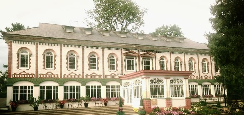 Guided Historic Tour of the Castle Inn | Pennsylvania