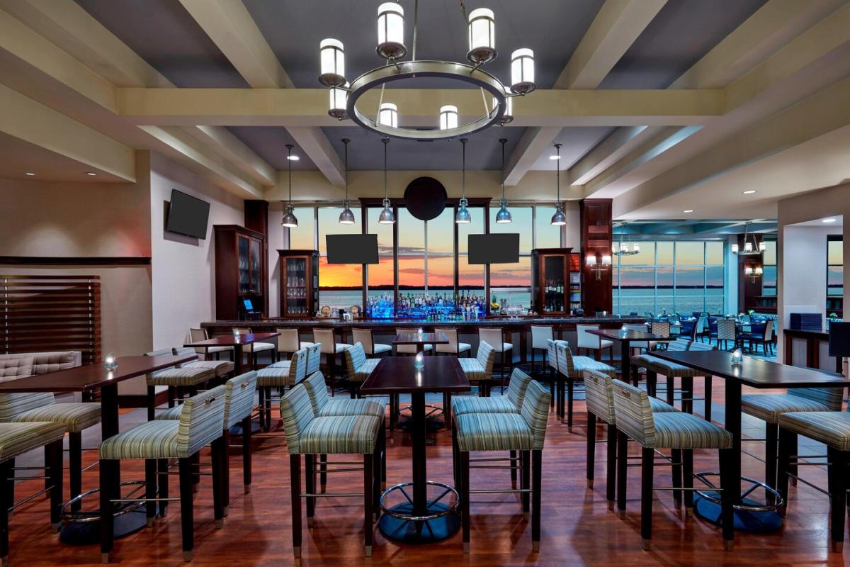 Two45 Waterfront Grille at The Sheraton Hotel | Pennsylvania