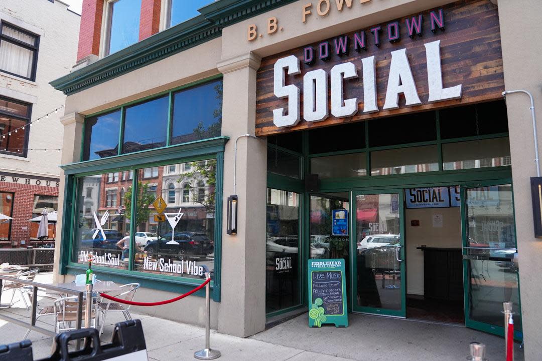 Downtown Social Eatery & Lounge