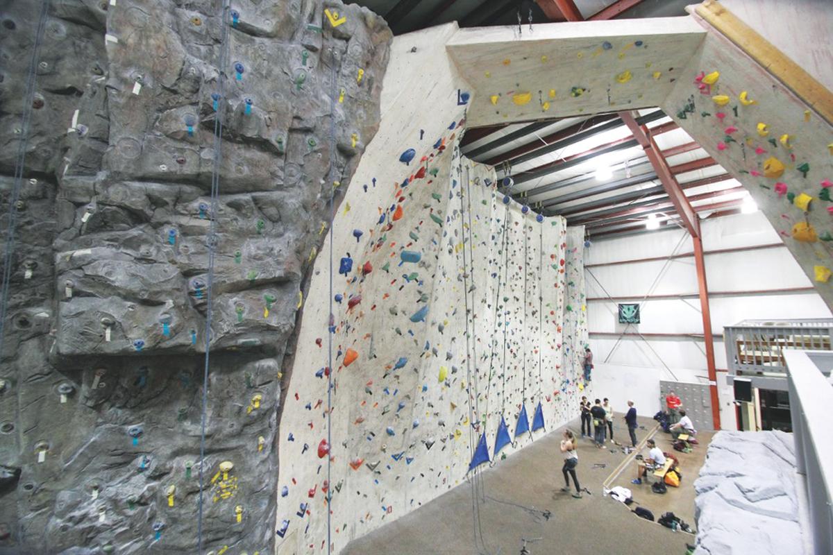 Kendall Cliffs Rock Climbing | Peninsula, OH