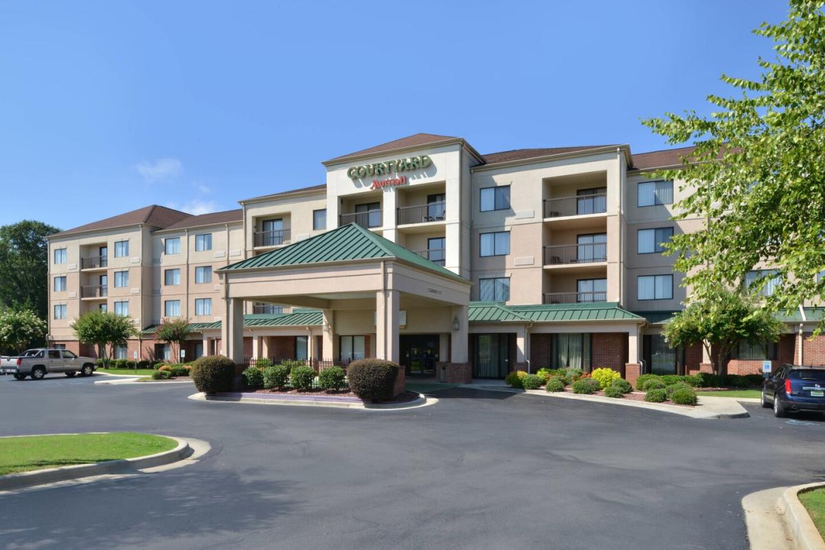 Courtyard by Marriott