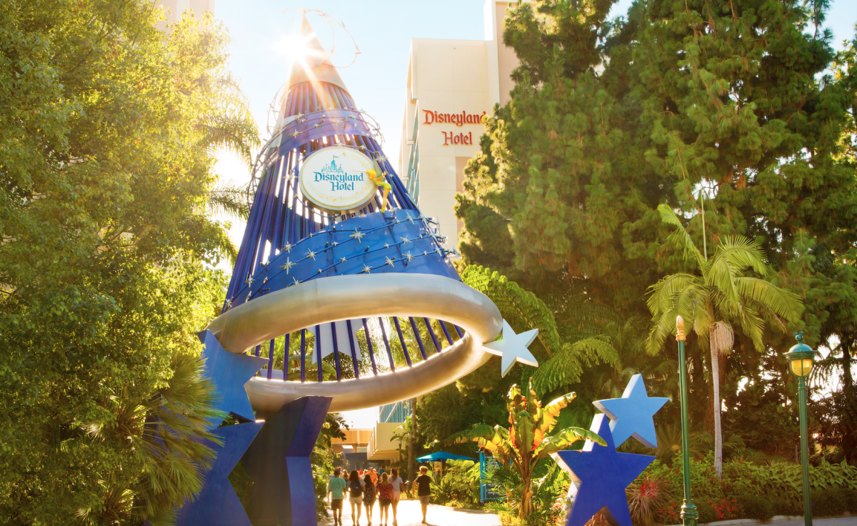 DISNEYLAND® Resort, DISNEYLAND® Hotel | Anaheim, CA 92802