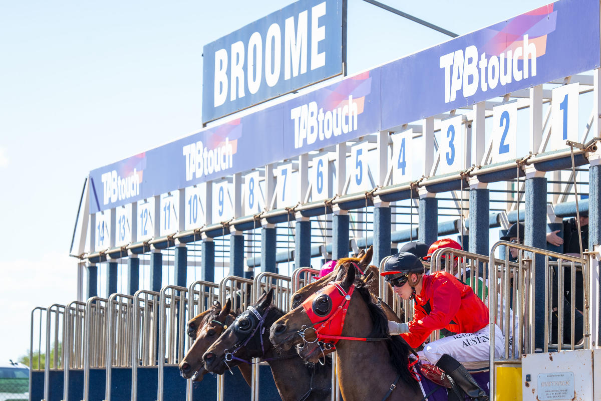 Broome Horse Racing - Race 2