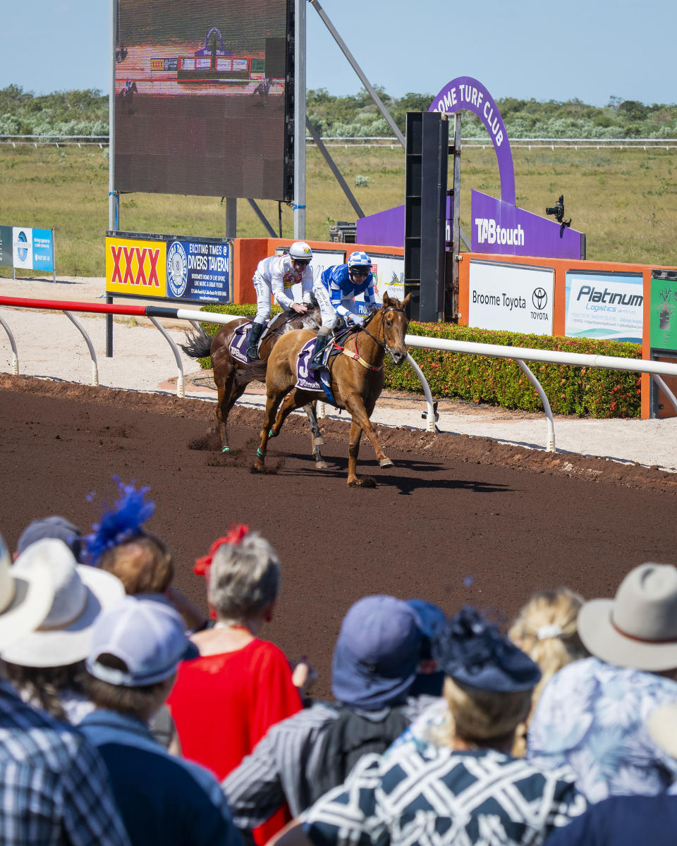 Broome Horse Racing - Race 1