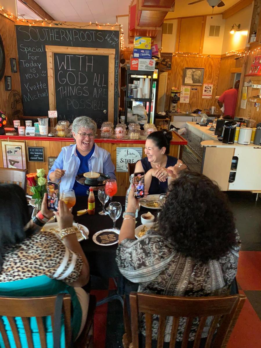 Southern Roots Cafe | Cedar Creek, TX 78612