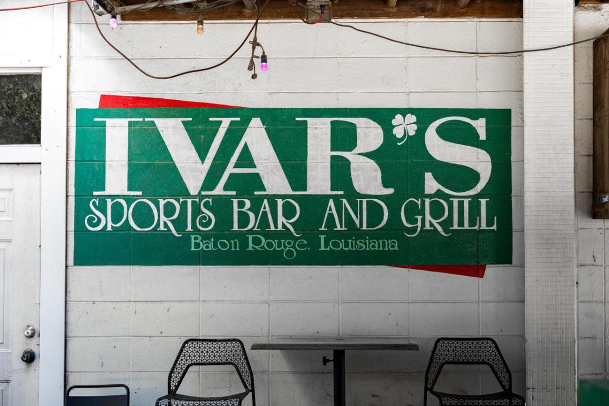 Ivar's Sports Bar & Grill