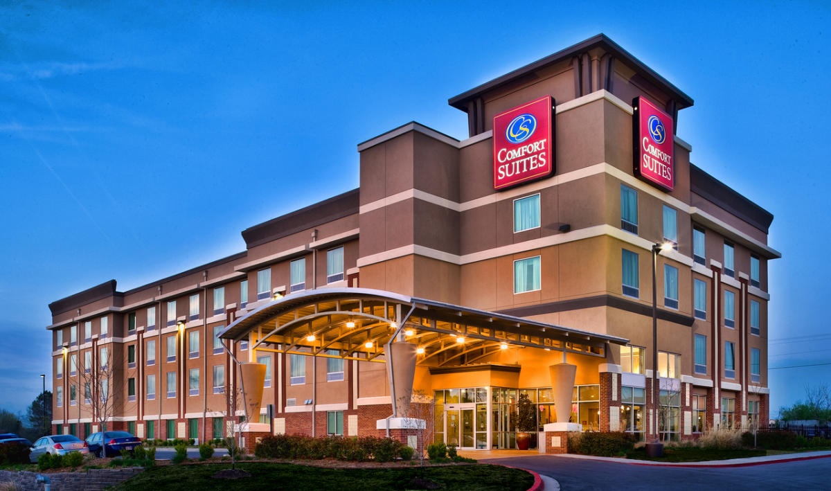 Comfort Suites
