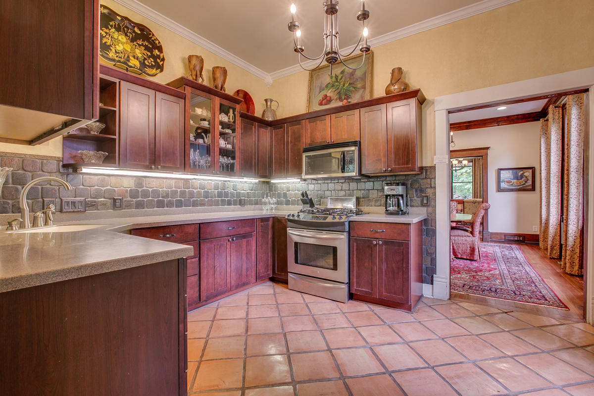 The Bentonville Jackson House