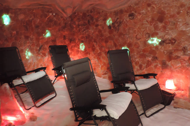 Be Happy Yoga & Salt Cave