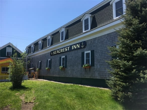 Seacrest Inn | Block Island, RI