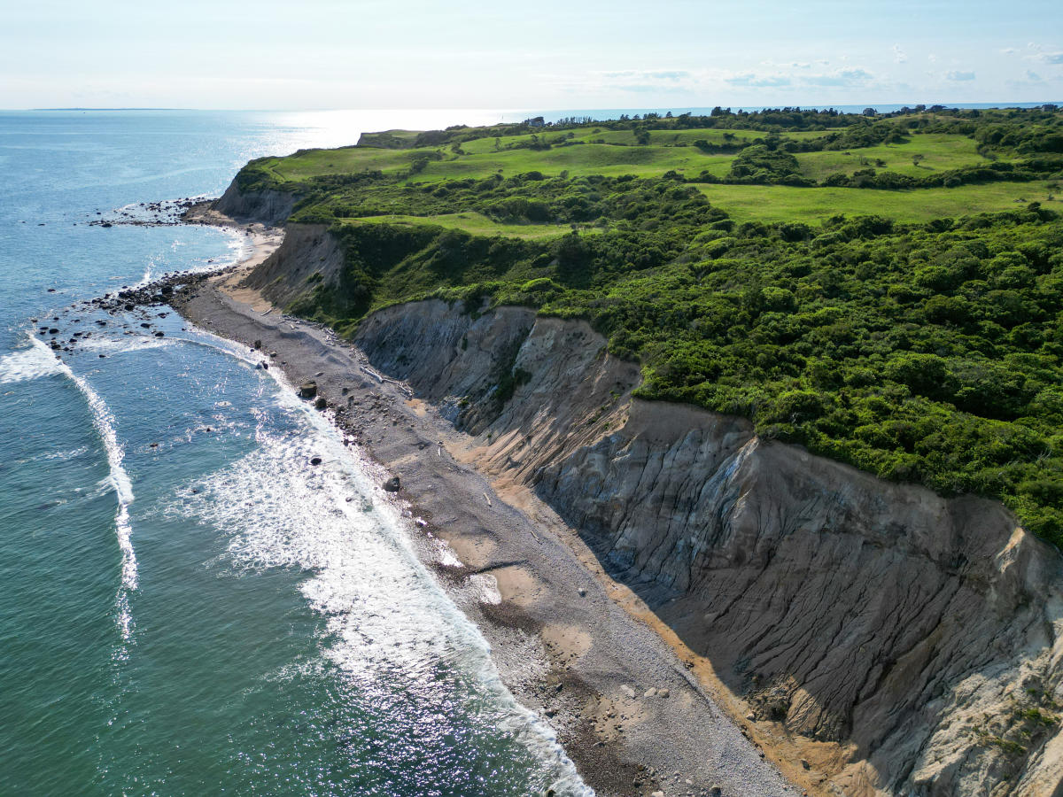 Black Rock Beach | Block Island, RI