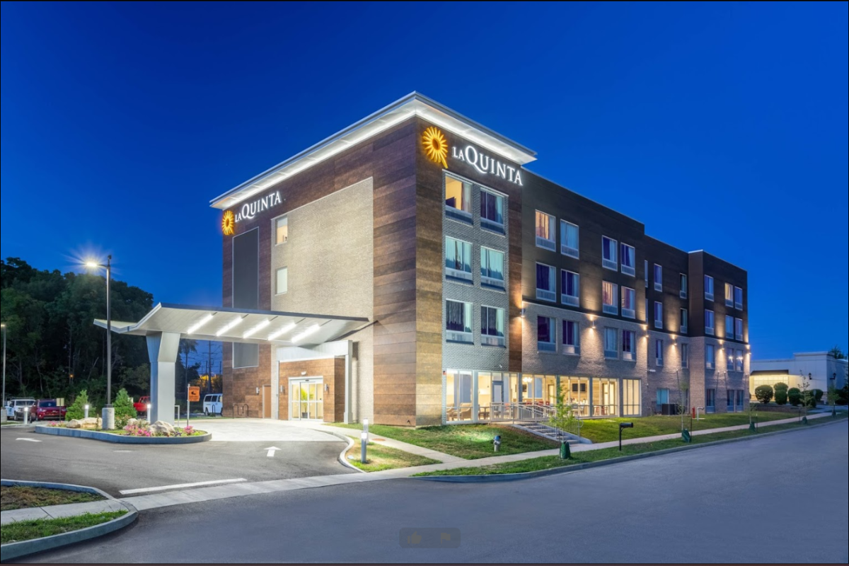 La Quinta Inn & Suites