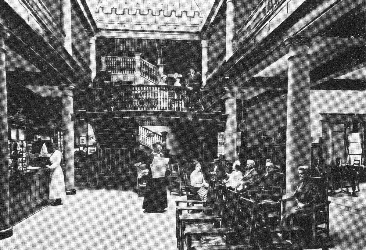 Tour a Spectacular 1909 Hotel with the In-House Historian