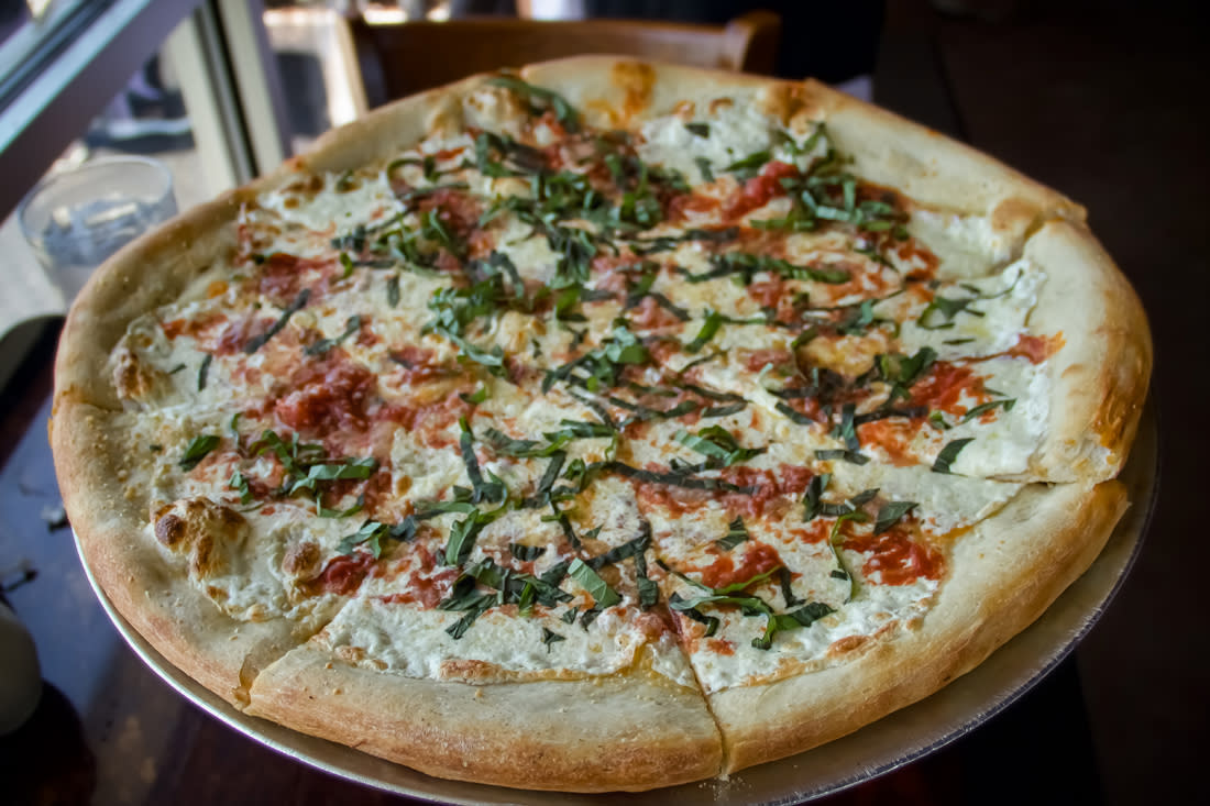 Pizzetta's Pizzeria | Leland, NC 28451