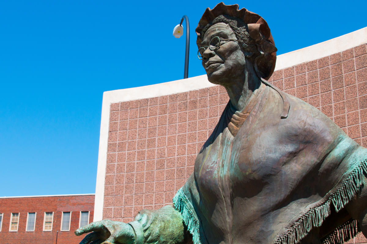 Sojourner Truth Monument | Battle Creek, MI