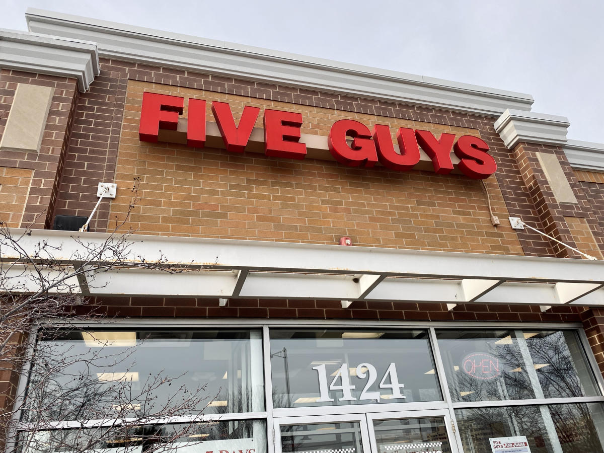 Five Guys Burgers & Fries Schaumburg | Schaumburg, IL
