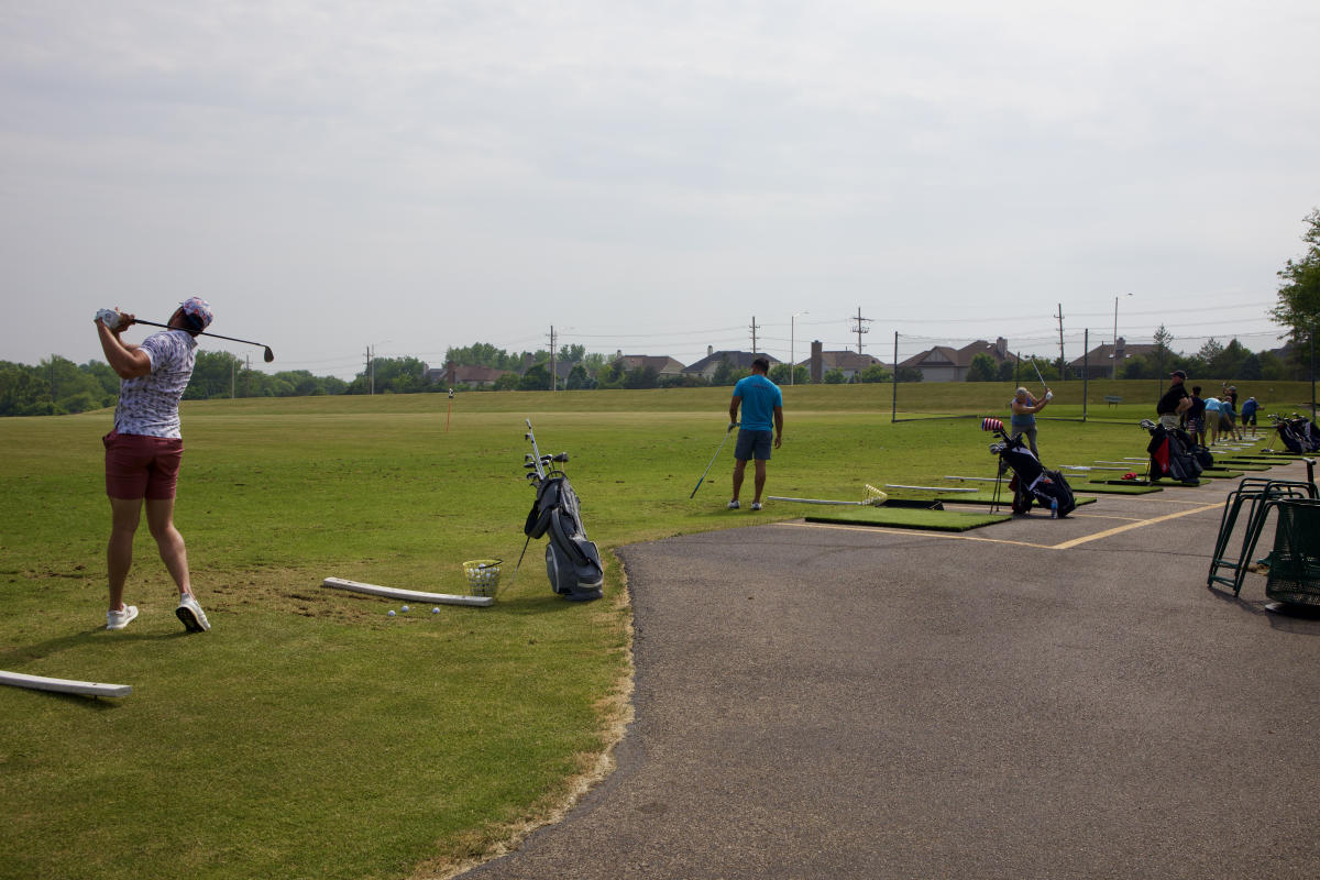 Fox Run Golf Links Driving Range | Elk Grove Village, IL