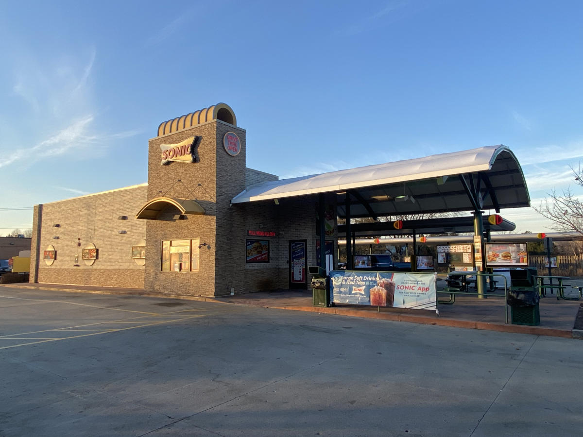 Sonic | Streamwood, IL