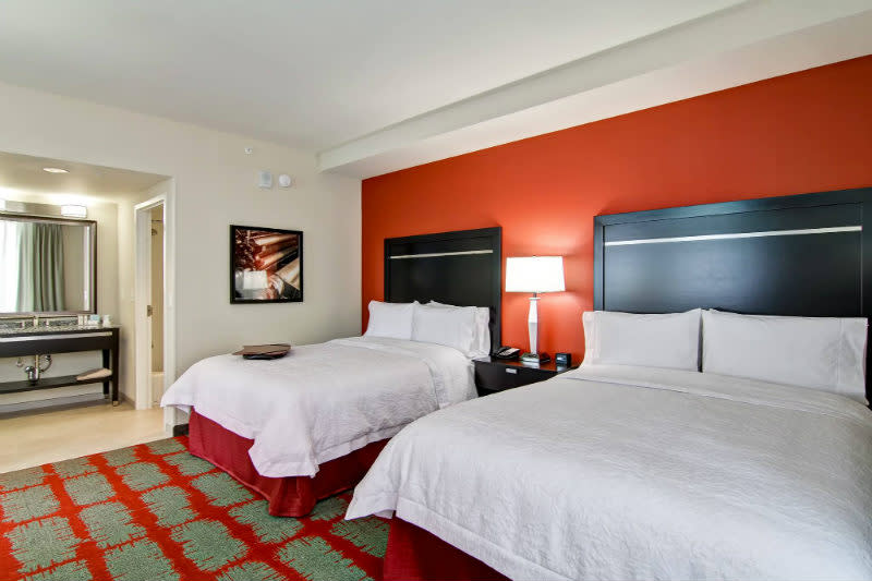 Hampton Inn & Suites Cincinnati-Downtown | Visit Cincy