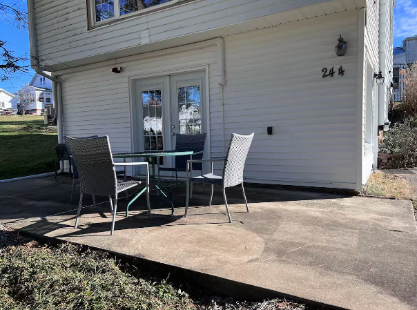 Grove's Pond Retreat