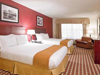 Holiday Inn Express & Suites OSU | Columbus, OH 43202