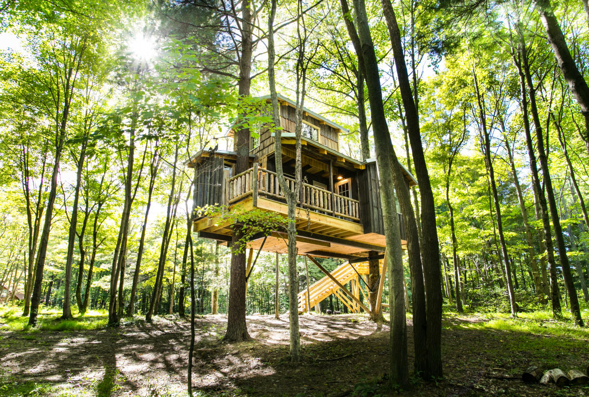 The Mohicans Treehouse Resort | Glenmont, OH 44628