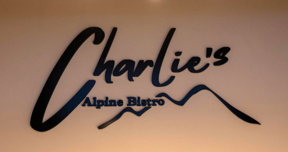 Dinner Music at Charlie's Alpine Bistro: Briand Morrison