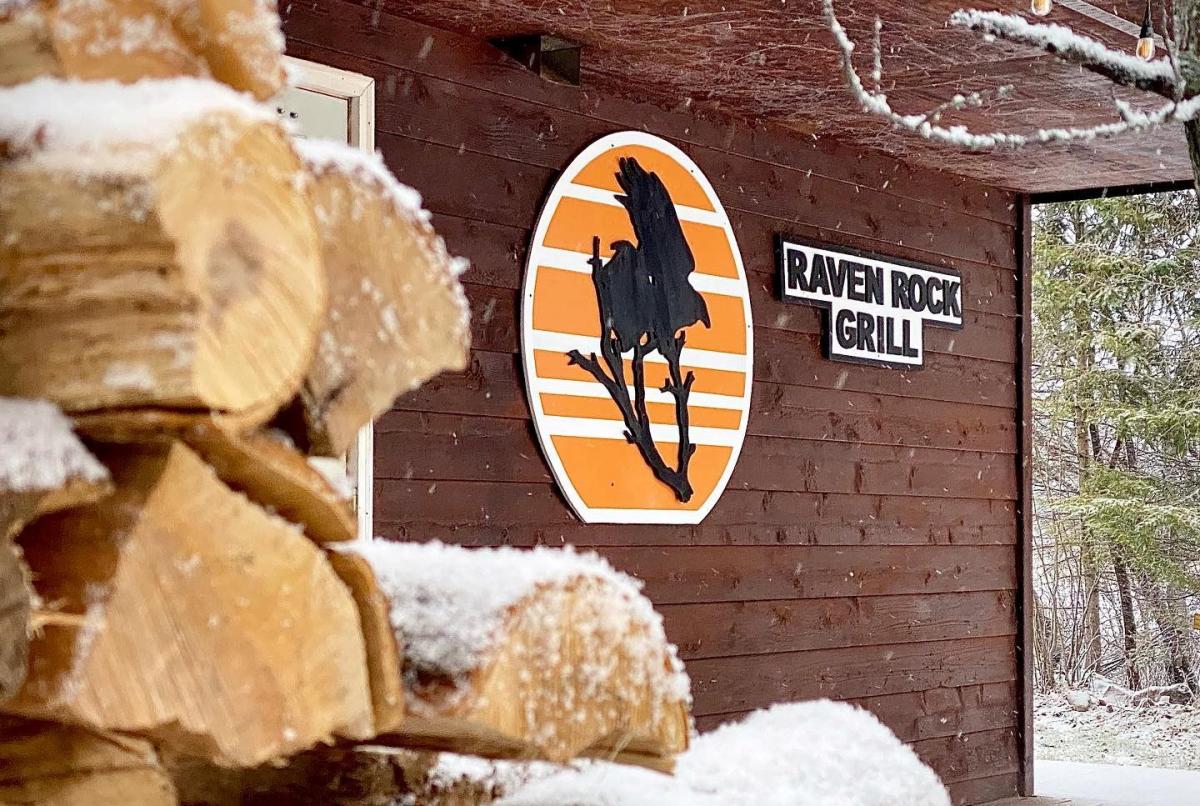 Raven Rock Grill at Skyport Lodge