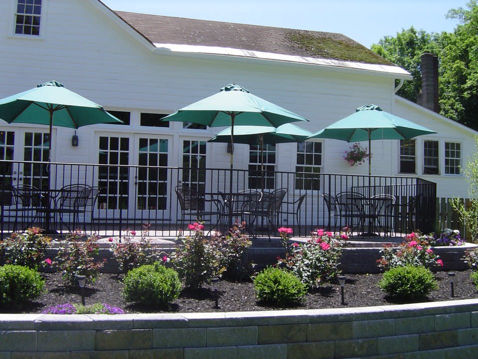 Tryon Inn and the Backdoor Bar