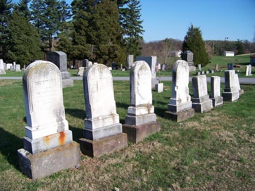 Chestnut Hill Cemetery