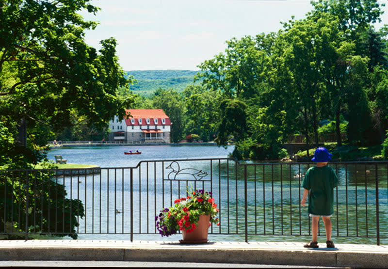 A Walk Around Boiling Springs