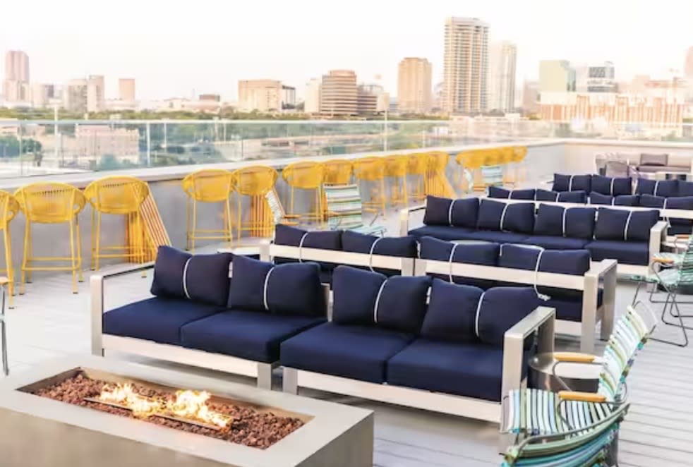 Sinatra Under The Stars at Sky Blu Rooftop Bar