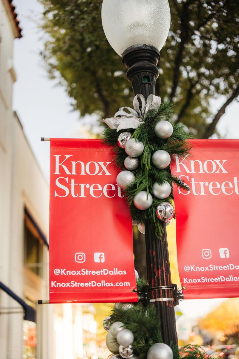 Knox Street’s Holiday Celebration