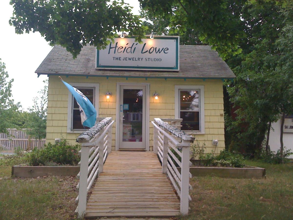 Heidi Lowe Gallery
