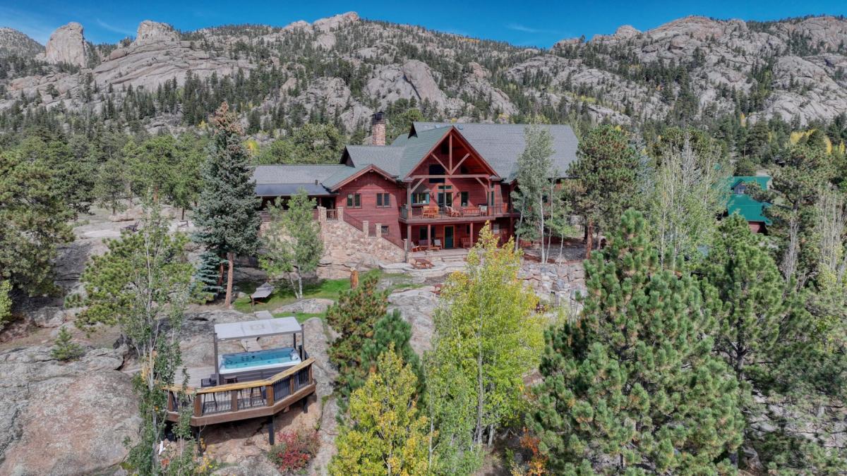 Aspen Falls Rocky Mountain Retreat