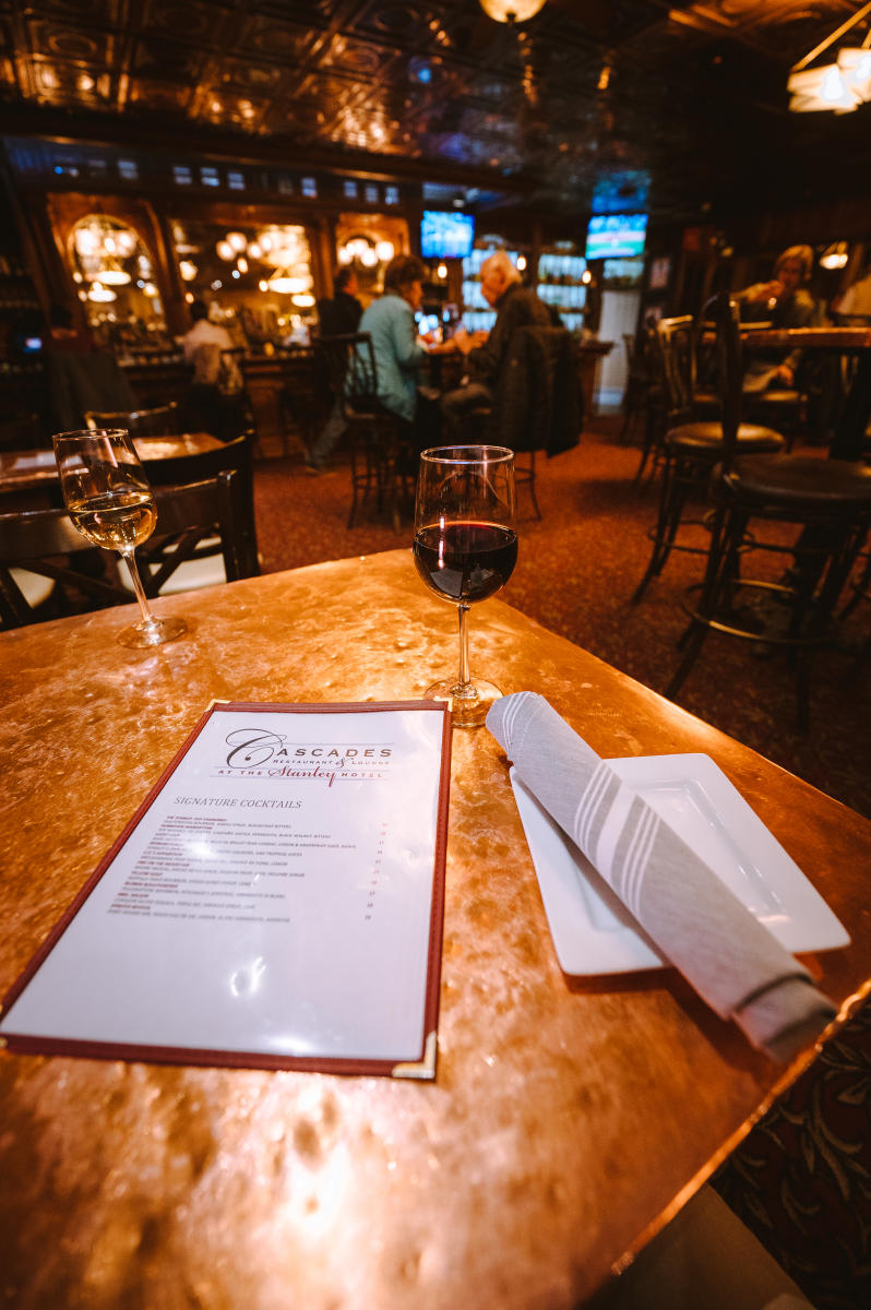 Cascades Restaurant & Lounge