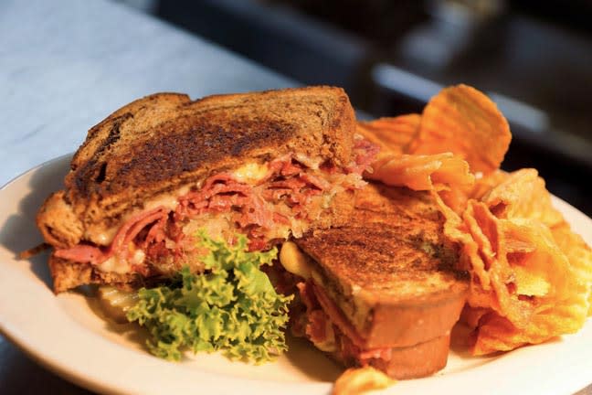 Fargo Billiards & Gastropub