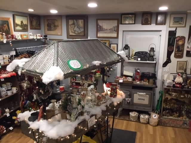 Bear & Vine | Phelps, NY