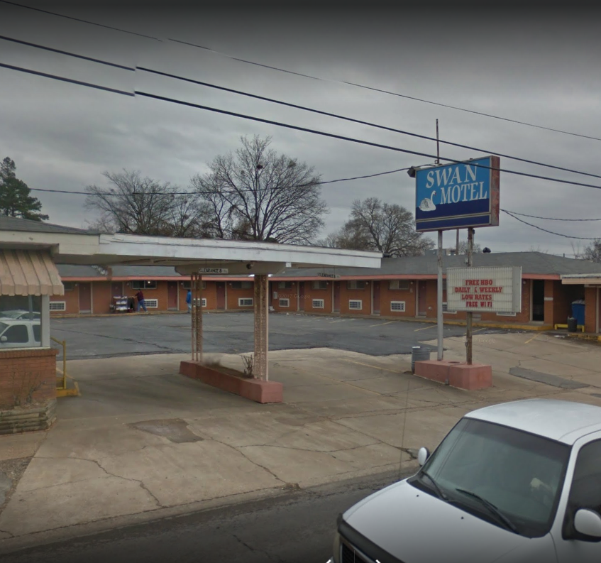 Swan Motel
