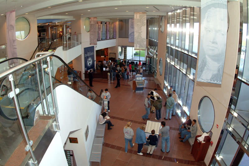 Bureau of Engraving and Printing's Western Currency Facility