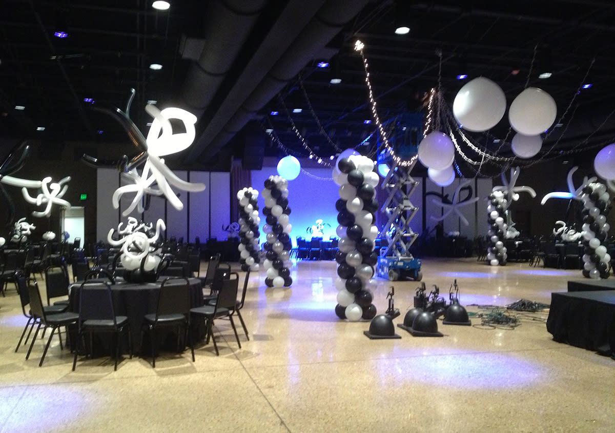 Affairs Afloat Balloons Decor
