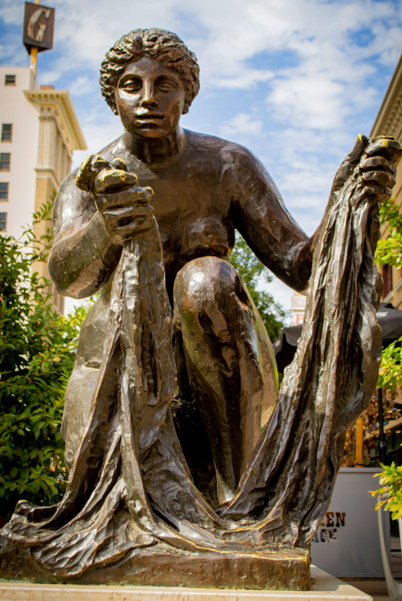 The Rare Washer Woman