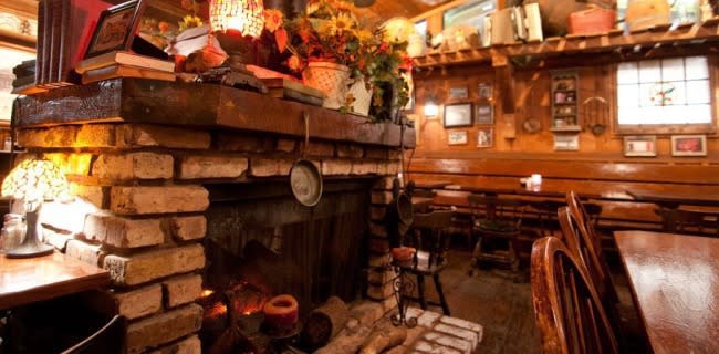 THE FIELD IRISH PUB & EATERY