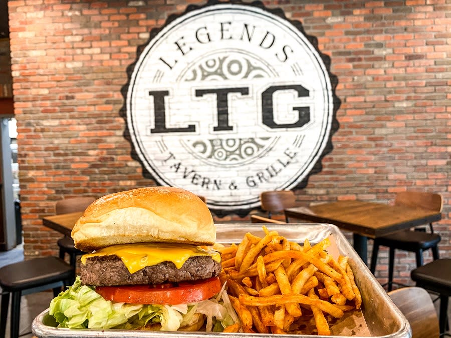 LEGENDS TAVERN & GRILLE PLANTATION