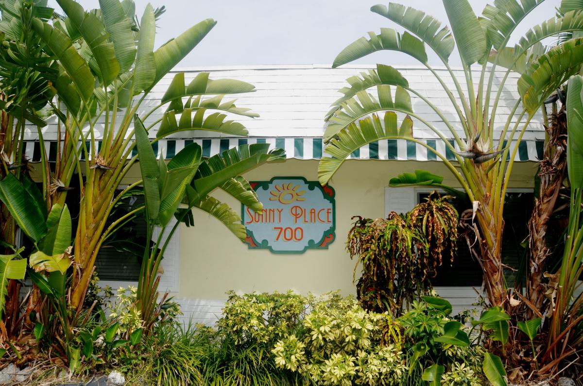 SUNNY PLACE APARTMENTS