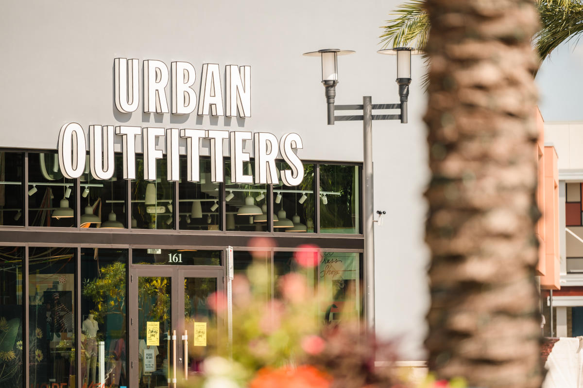 URBAN OUTFITTERS
