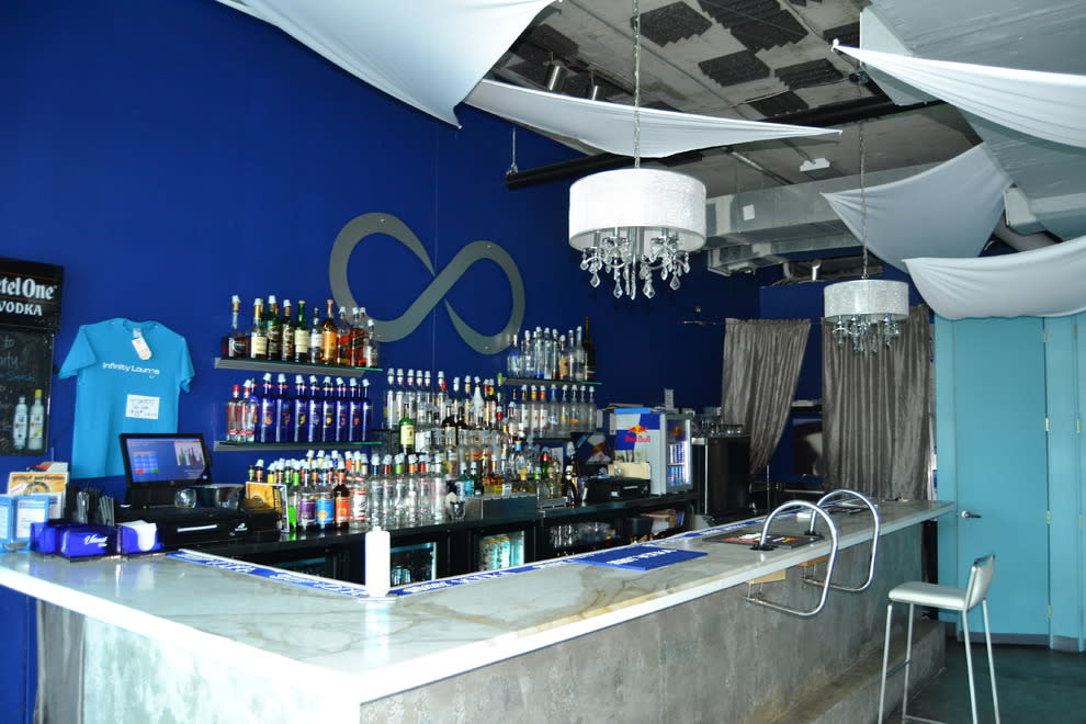 INFINITY LOUNGE