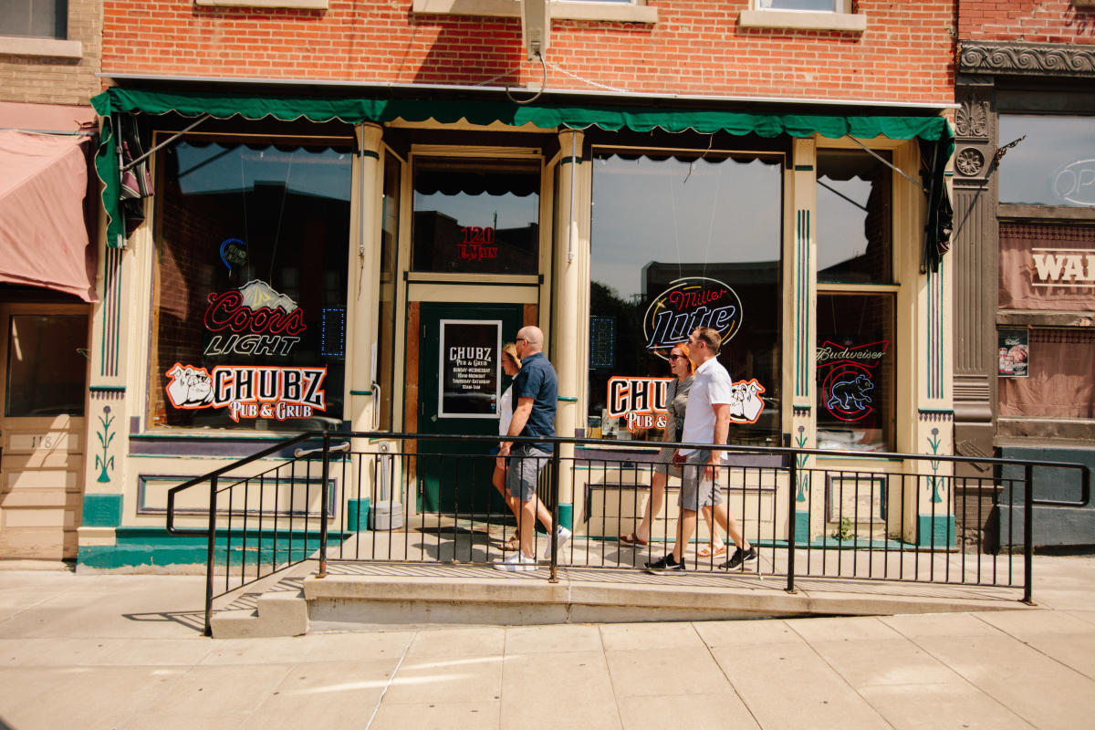 Chubz Pub & Grub | Bar & Grill in Warren, IL | Galena Country